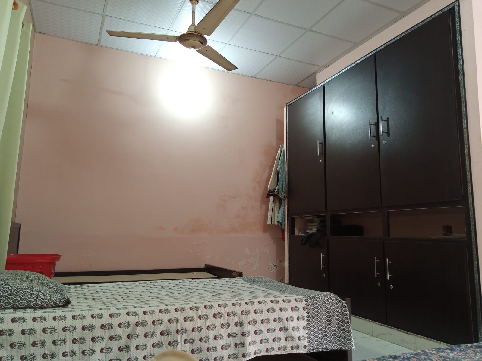 Johar Girls Hostel - Girls Hostel in Karachi with WiFi | From PKR 17,000